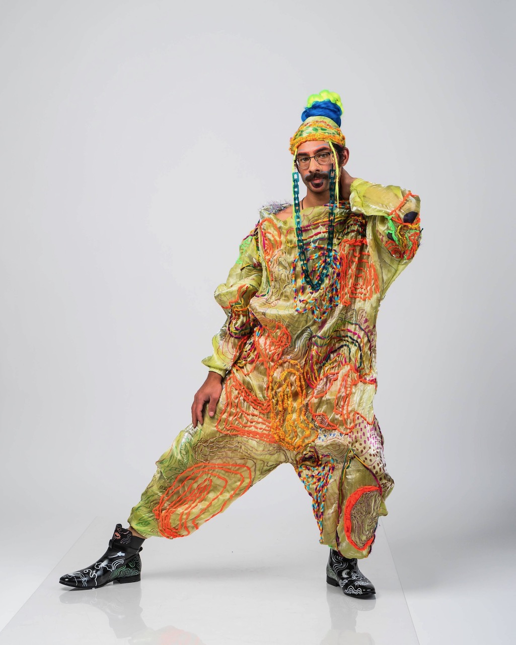 biography – Robert Castillo